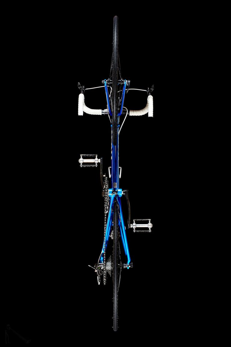 Stunning Photos Capture Bicycles From Underneath In Rarely Seen Angles ...