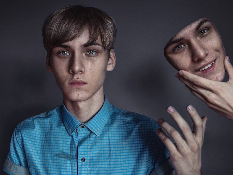 This Russian Guy Creates Dark Surrealist Art And It Will Give You ...