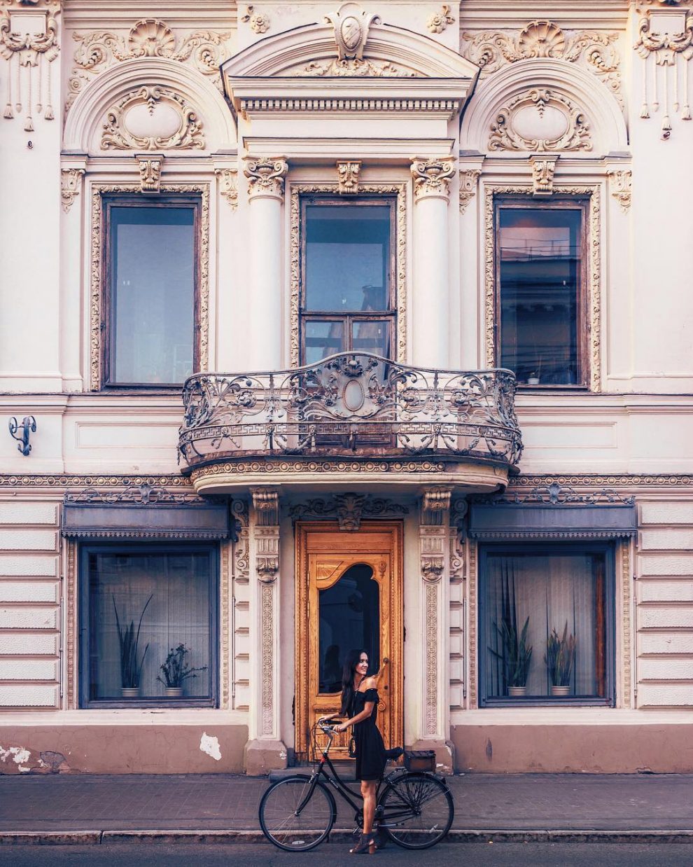 Russian Photographer Makes Astonishing Photographs That Reveal The ...