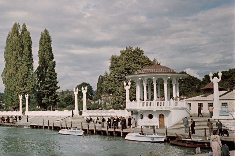 “The Struggle For Utopia”: Everyday Soviet Life In Magnificent Photos ...