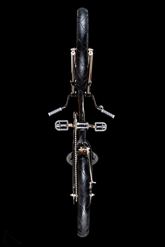 Stunning Photos Capture Bicycles From Underneath In Rarely Seen Angles ...