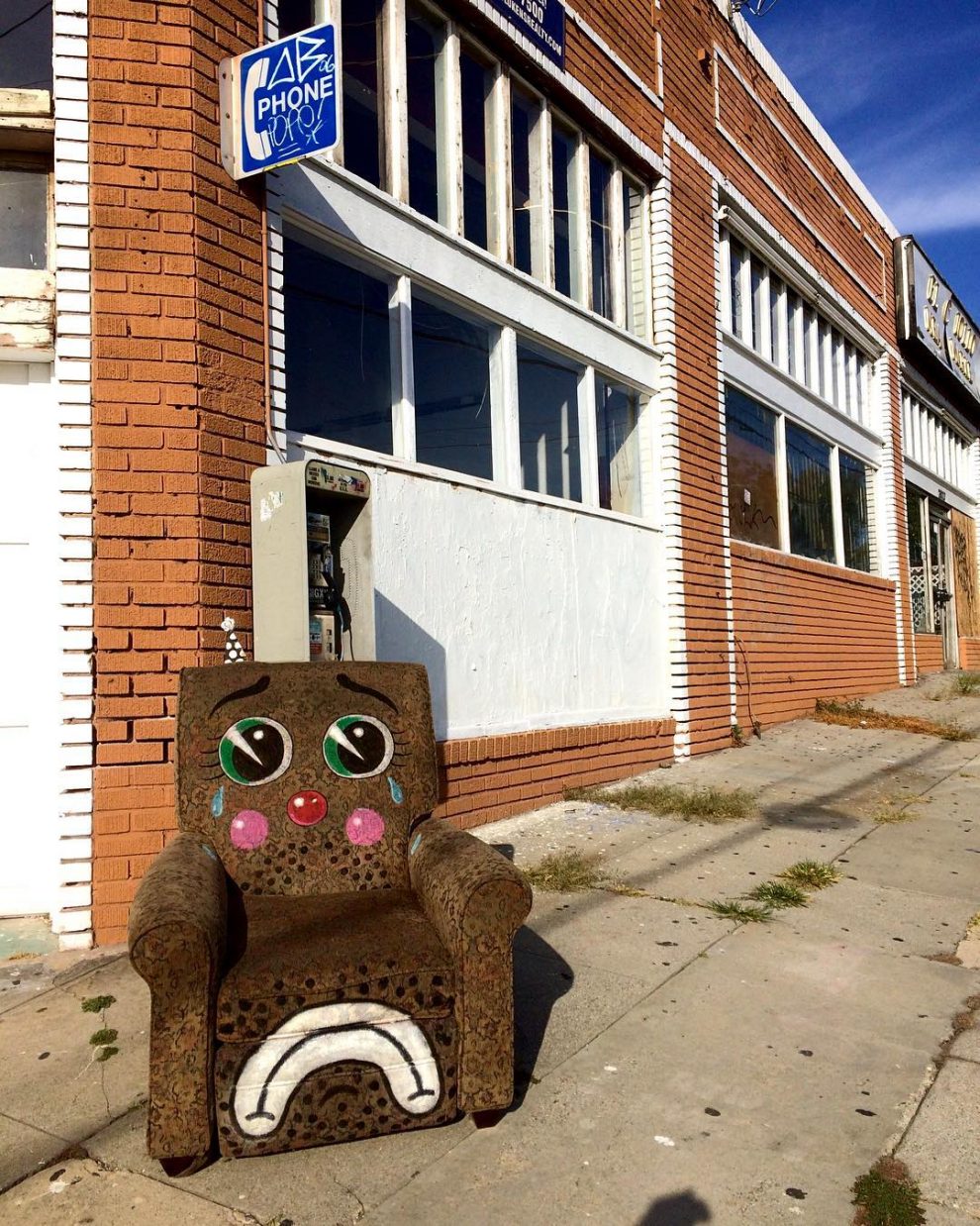 Artist Shows The Sorrow Of Thrown Away Objects He Finds In The Streets ...