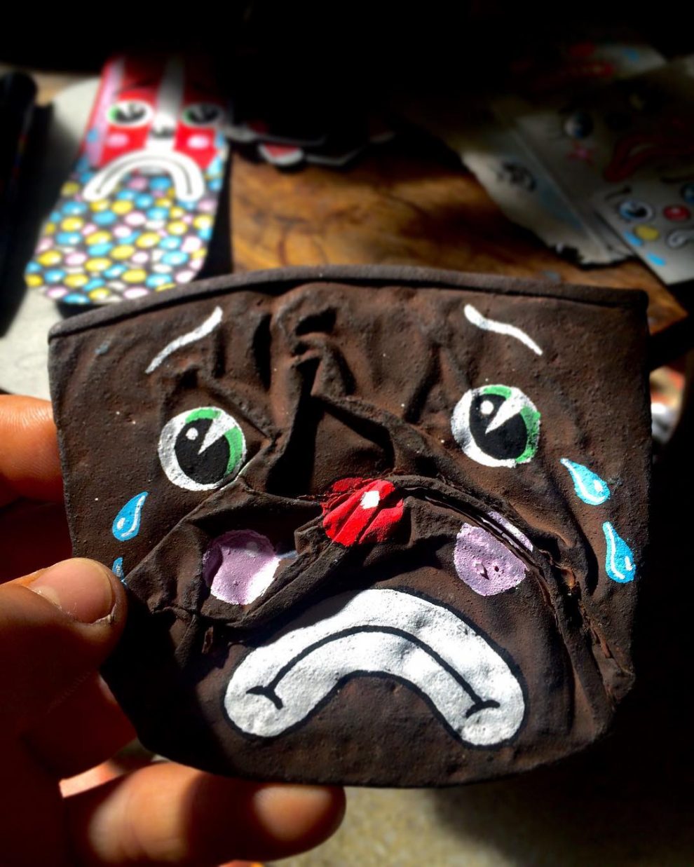 Artist Shows The Sorrow Of Thrown Away Objects He Finds In The Streets ...