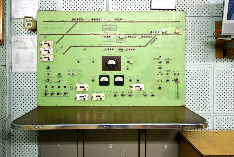 The Vintage Beauty Of Soviet Control Rooms » Design You Trust — Design ...