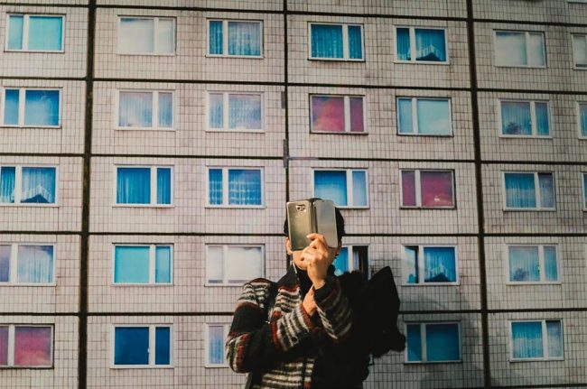 Photographer Jonathan Higbee Discovers A World Of Coincidence On The ...