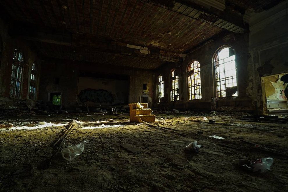 Photographer Johnny Joo Captures Forgotten Structures Overtaken By ...