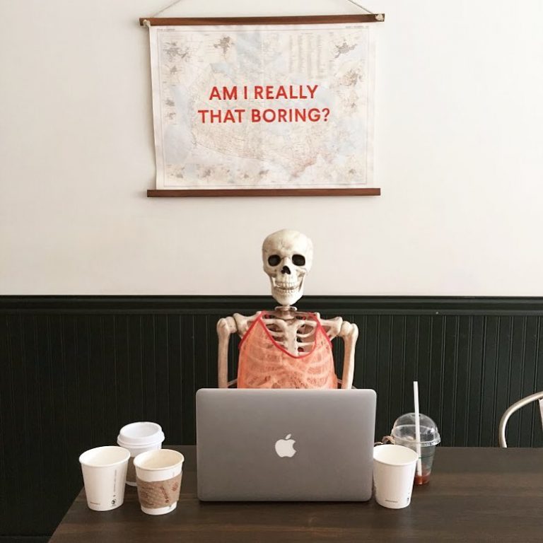 Meet Skellie: The Skeleton Who Imitates Every Girl On Instagram Ever ...