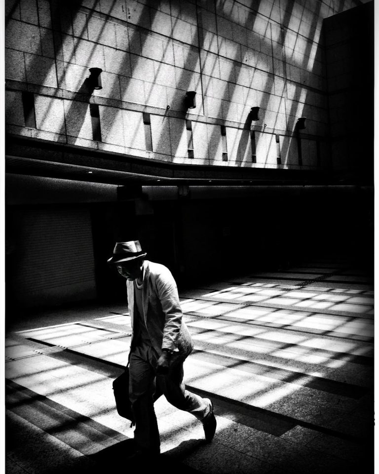 Photographer Mark Fearnley Captures City Streets In Minimalist ...