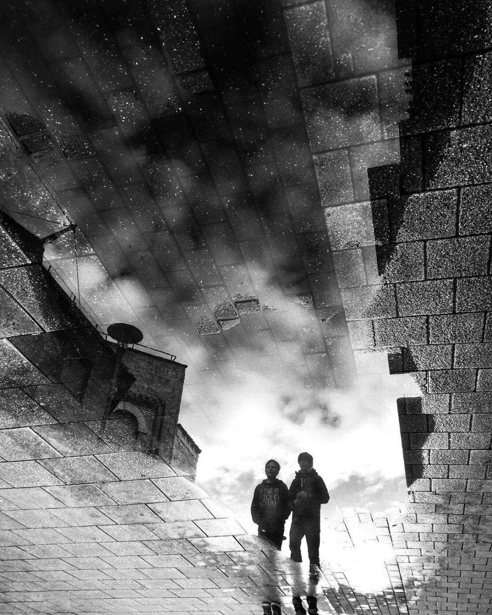 Photographer Mark Fearnley Captures City Streets In Minimalist ...