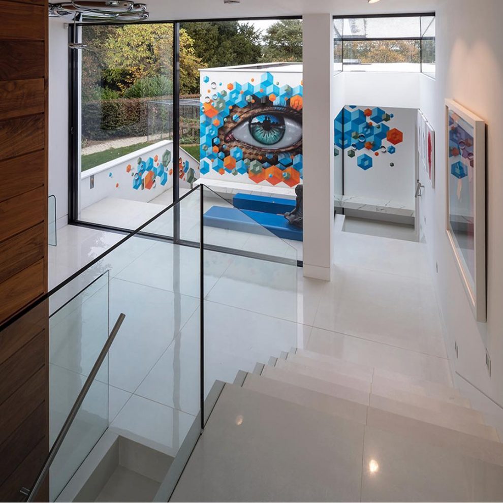 Artist Leaves His Paintings For People To Find After Getting Rejected ...