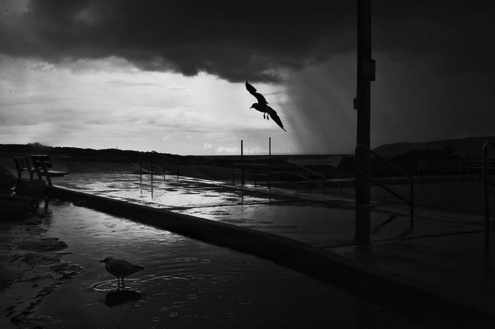 Daredevil Photographer And A Storm Chaser Captures Stunning Pictures Of ...