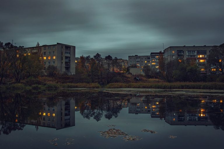 “In The Middle Of Nowhere”: Young Photographer Captures Atmospheric ...