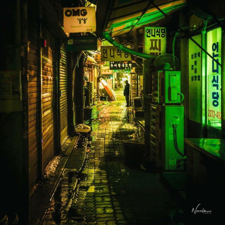 Seoul At Night In Neon-Noir Through The Lens Of Photographer Noe Alonzo ...