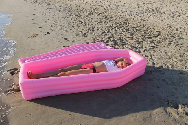 New Trending Summer Fun – A Pink Coffin Pool Float With Lid » Design ...