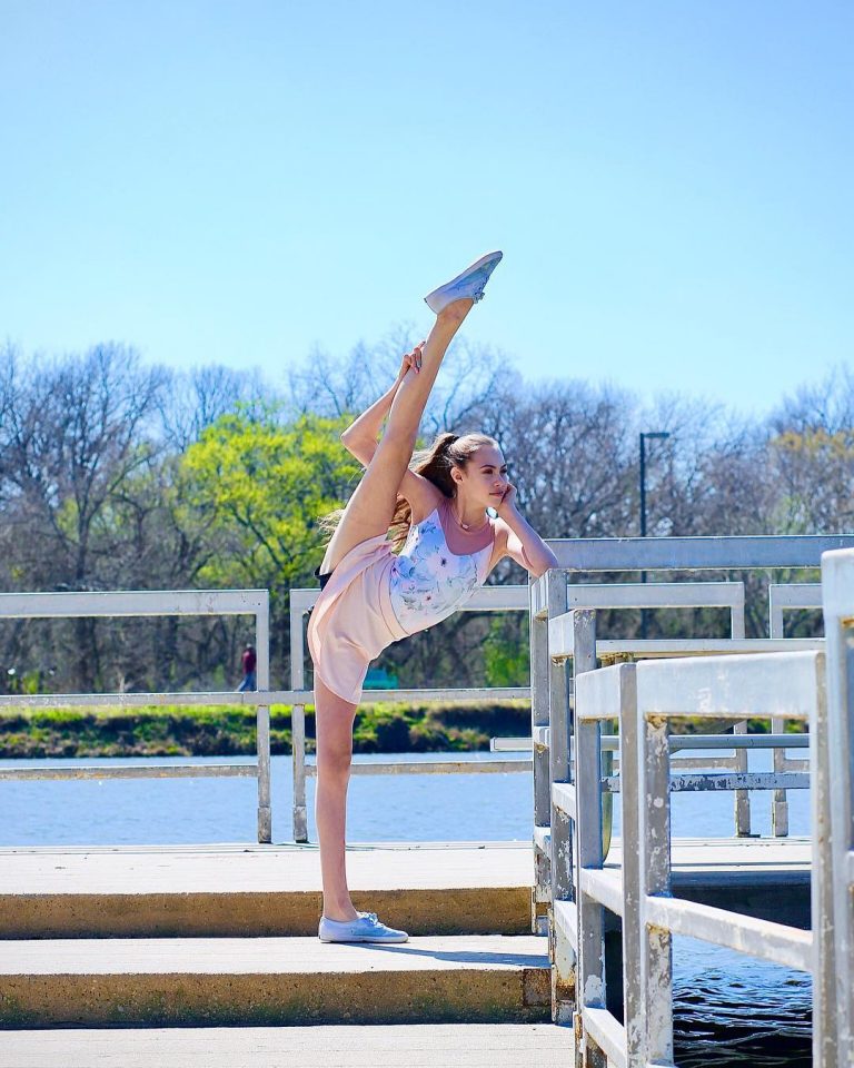 Marvelous Portraits Of Ballet Dancers Practicing On The Streets Of ...