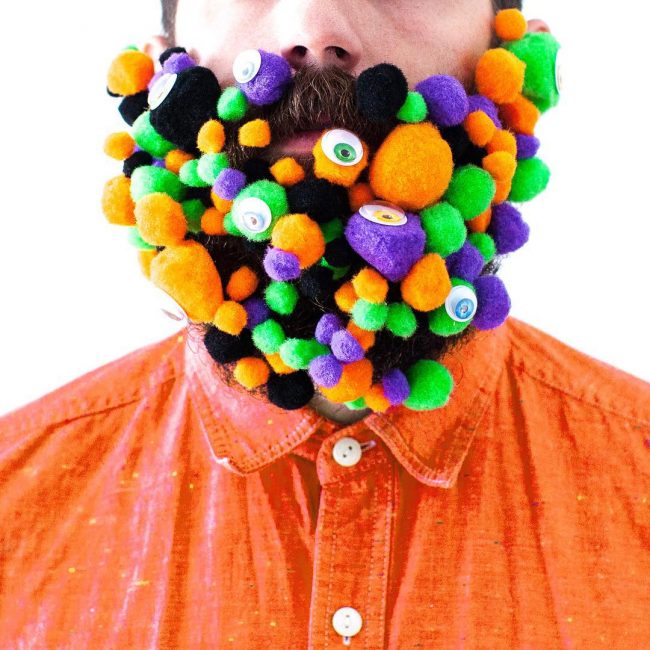 “Will It Beard”: This Guy Sticks Random Objects In His Beard. Because ...