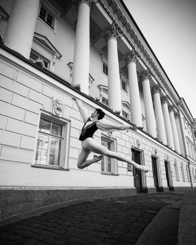 Breathtaking Portraits Reveal The Haunting Beauty Of Russian Ballet ...