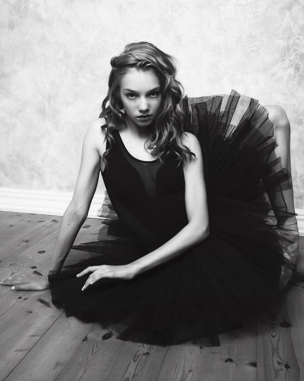 Breathtaking Portraits Reveal The Haunting Beauty Of Russian Ballet ...