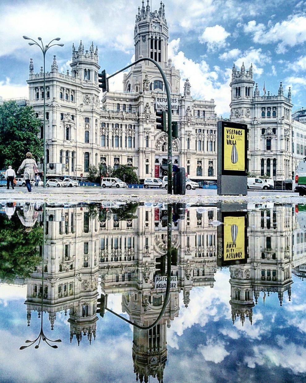 Photographer Perfectly Captures Captures Hidden Parallel Worlds Of ...