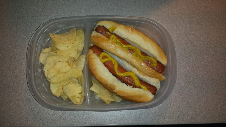 Office Workers Sharing Photos Of Their Sad Desk Lunches » Design You ...
