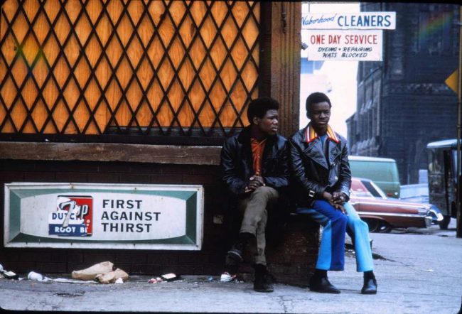 Fascinating Photos of Chicago’s Tri-Taylor Neighborhood From 1971 ...