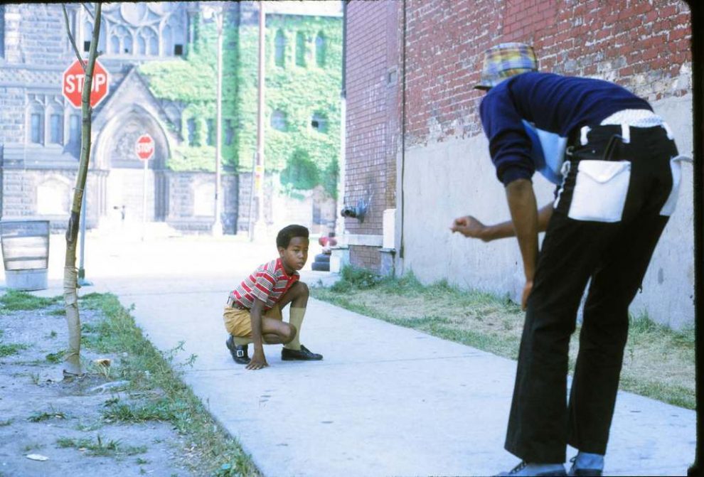 Fascinating Photos of Chicago’s Tri-Taylor Neighborhood From 1971 ...