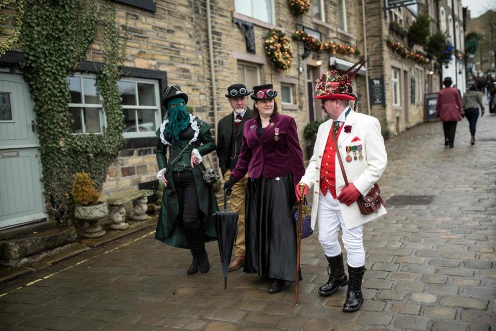 Stunning Photos From The Sixth Haworth Steampunk Annual Weekend ...