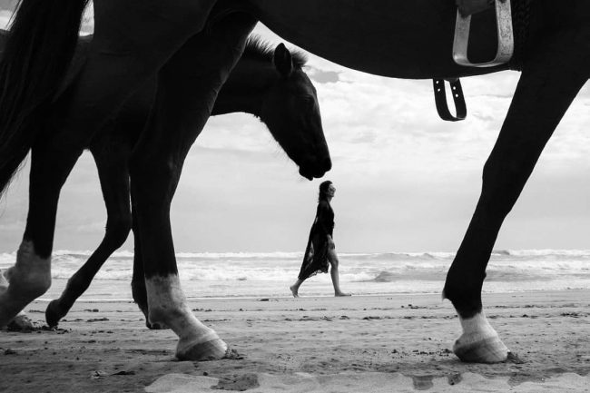 Photographer Uses Forced Perspective To Transform Ordinary Beaches Into ...
