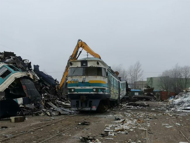 “Goodbye, Diesel Train”: This Brutal Soviet Bad Boy Has Been Destroyed ...