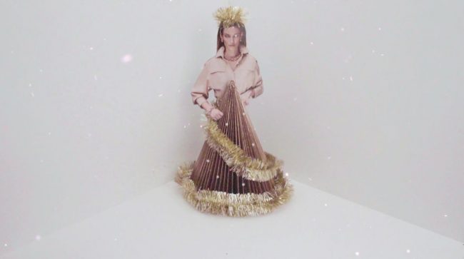 These Themed Christmas Trees Are Made From Old Magazines » Design You ...