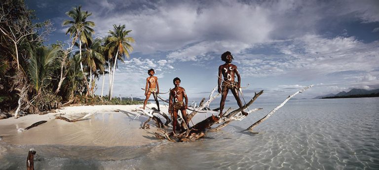 Breathtaking Photos Of Isolated Tribes From All Around The World ...