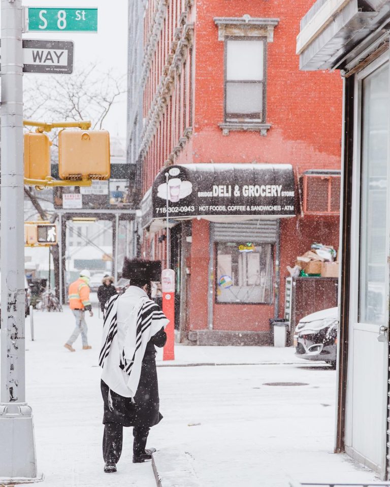 Humans Of New York: Photos Of Random Strangers In NYC By Colin Ridgway ...