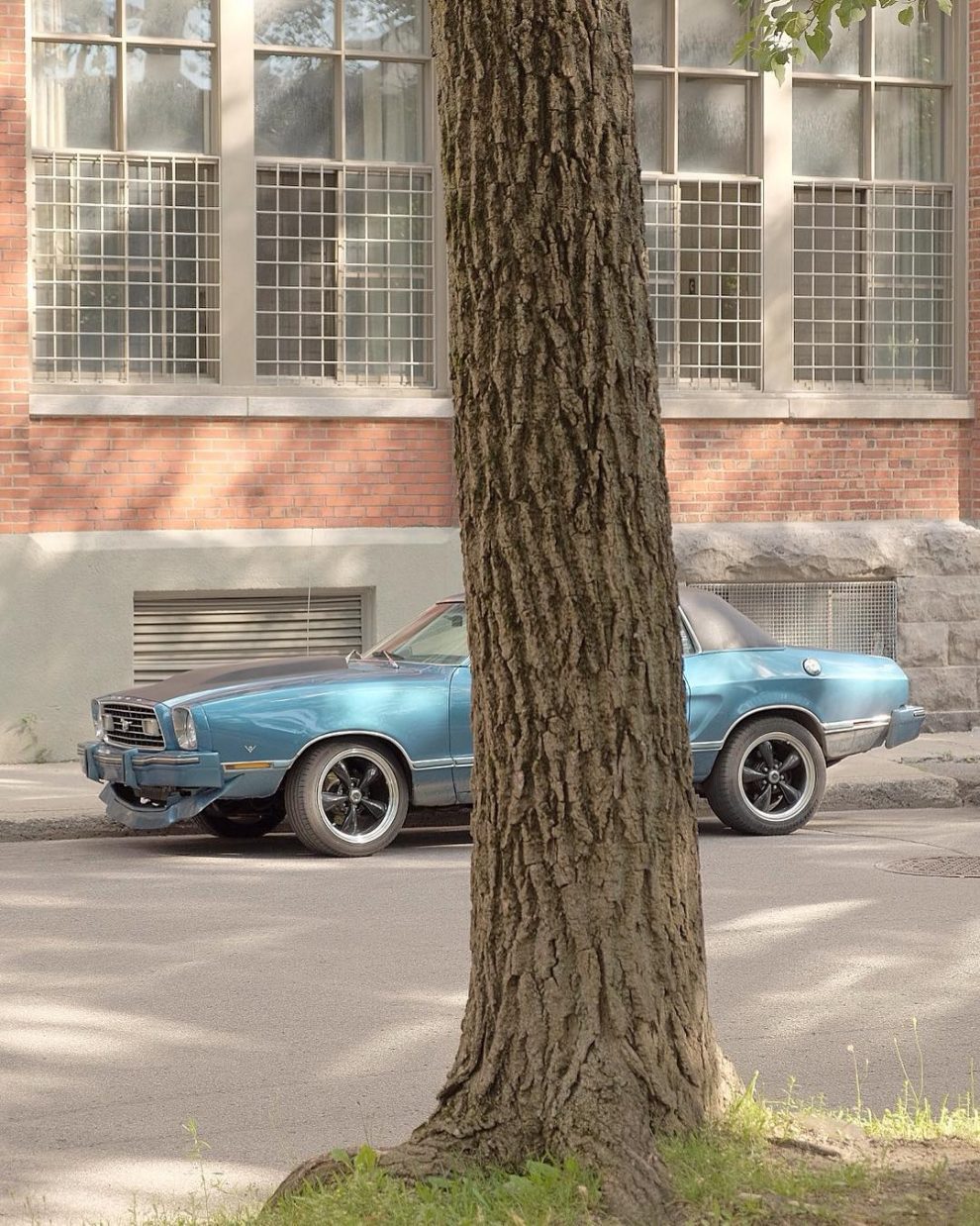 Cool-Tone Urban Scenes In Vibrant Photographs By Juller Many » Design ...