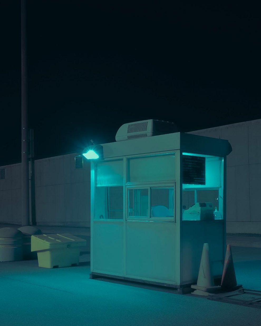 Cool-Tone Urban Scenes In Vibrant Photographs By Juller Many » Design ...