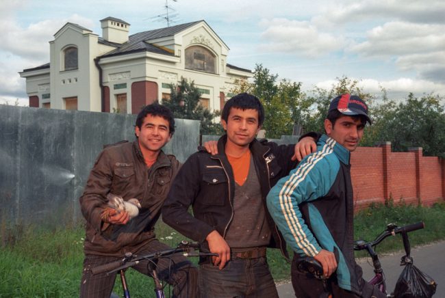 “Russian Elite”: Photographer Documents Life Of Rich And Poor In The ...