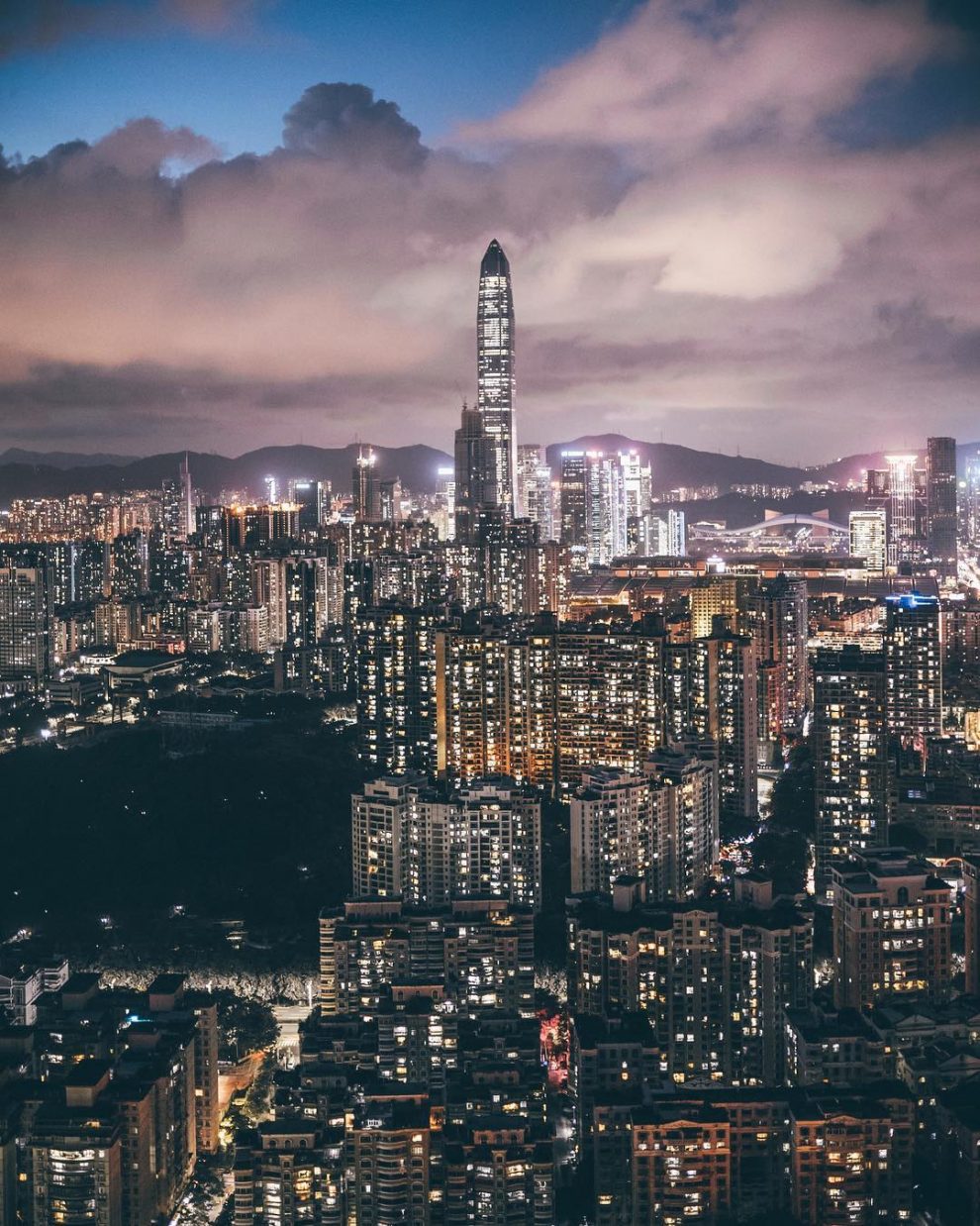 Cinematic Cityscapes And Rooftop Photography By The Daredevil Photographer Stella Yan » Design ...