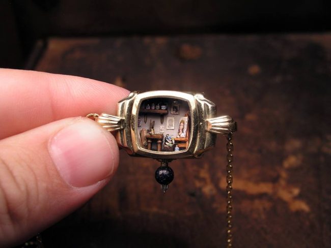 This Artist Turns Old Pocket Watches Into Miniature Steampunk Worlds ...
