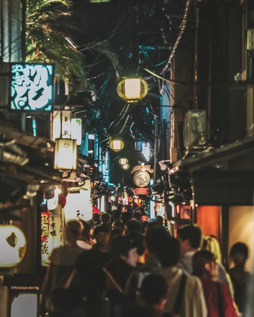 “Transmetropolitan”: Photographer Omi Kim Explores Neon Streets Of ...