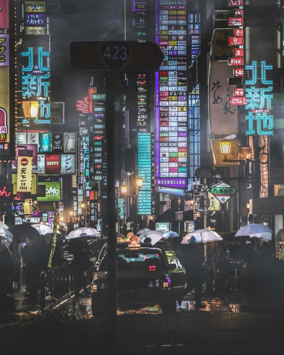 “Transmetropolitan”: Photographer Omi Kim Explores Neon Streets Of ...