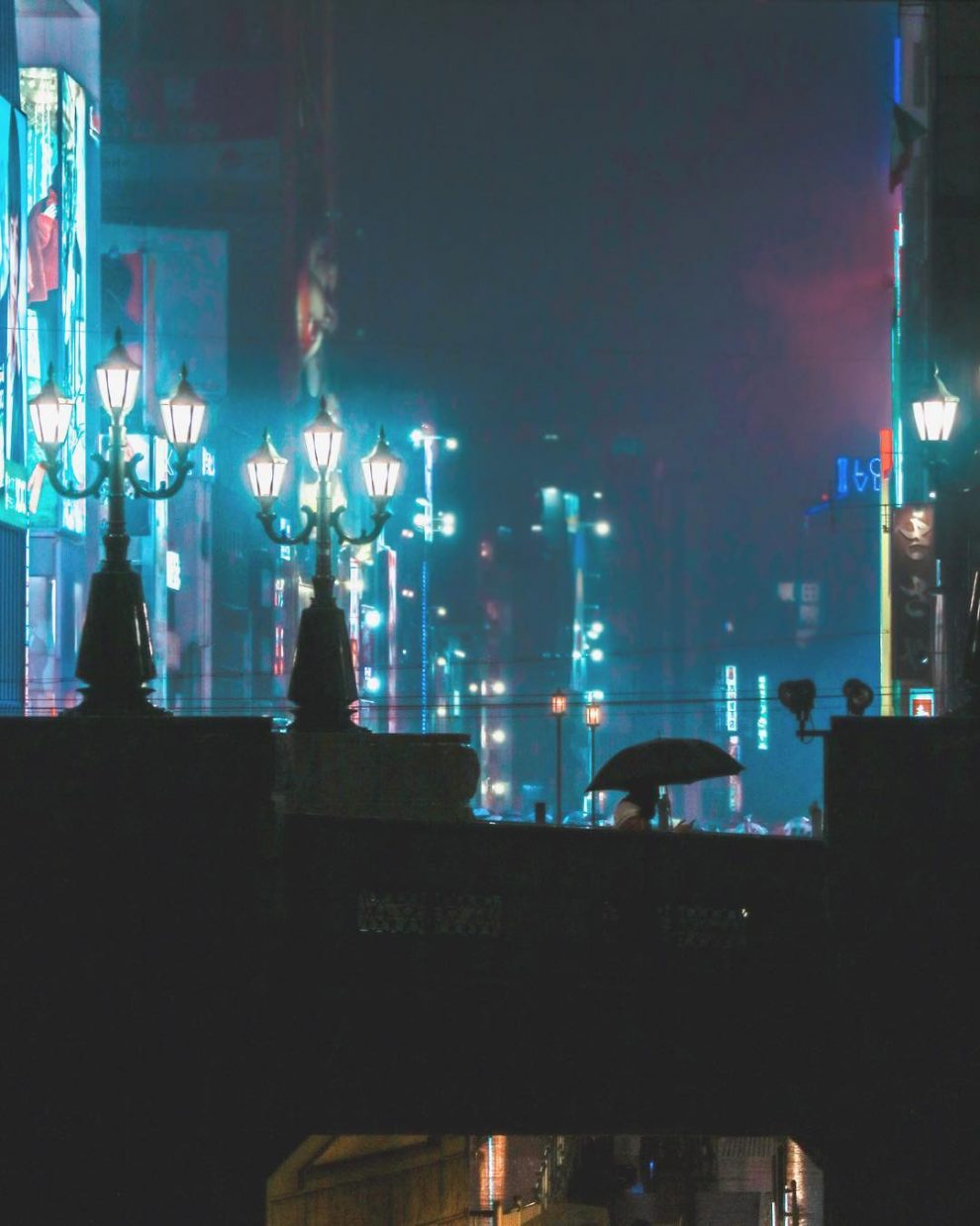 “Transmetropolitan”: Photographer Omi Kim Explores Neon Streets Of ...