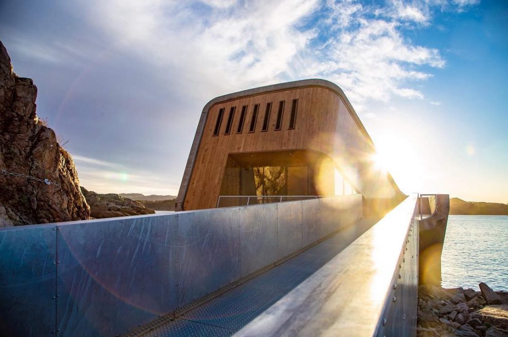Underwater Restaurant Has Been Completed In Norway And It Looks Out Of ...