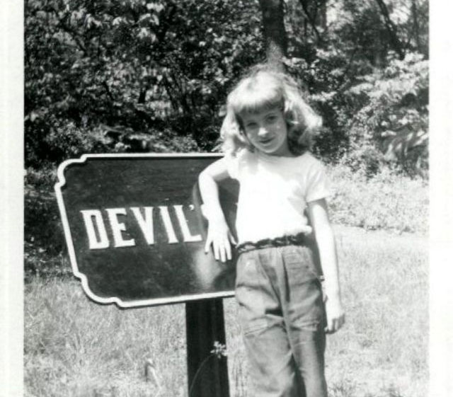 Cool Snaps Capture People Posing With Signs In The Past » Design You ...