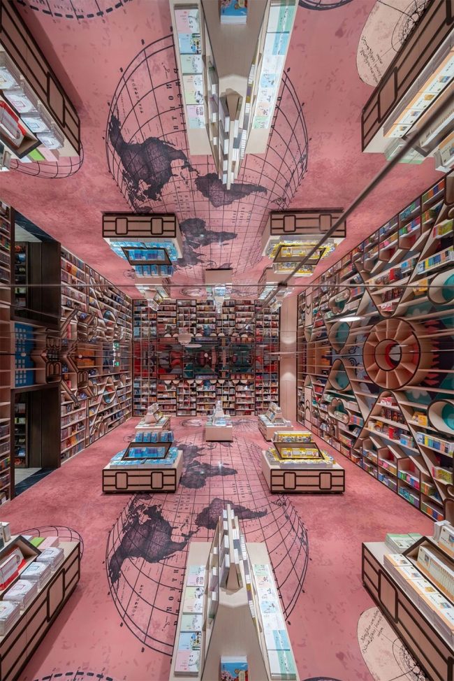 “Straight Out Of Inception”: Enthralling Optical Illusion Bookstore ...