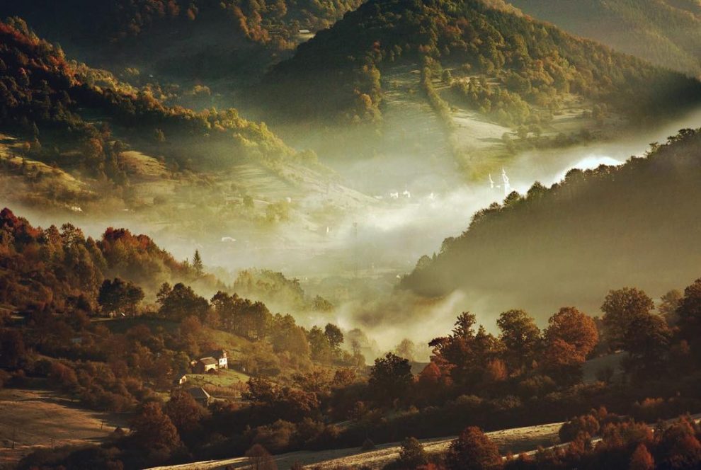 Photographer Spent 10 Years Photographing The Romanian Countryside ...