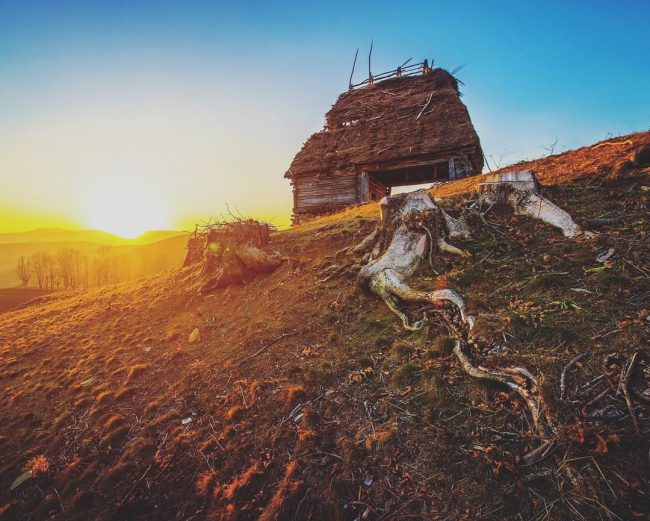 Photographer Spent 10 Years Photographing The Romanian Countryside ...