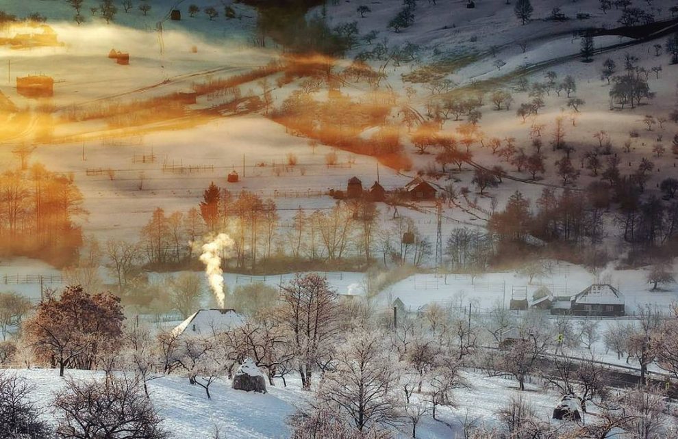 Photographer Spent 10 Years Photographing The Romanian Countryside ...