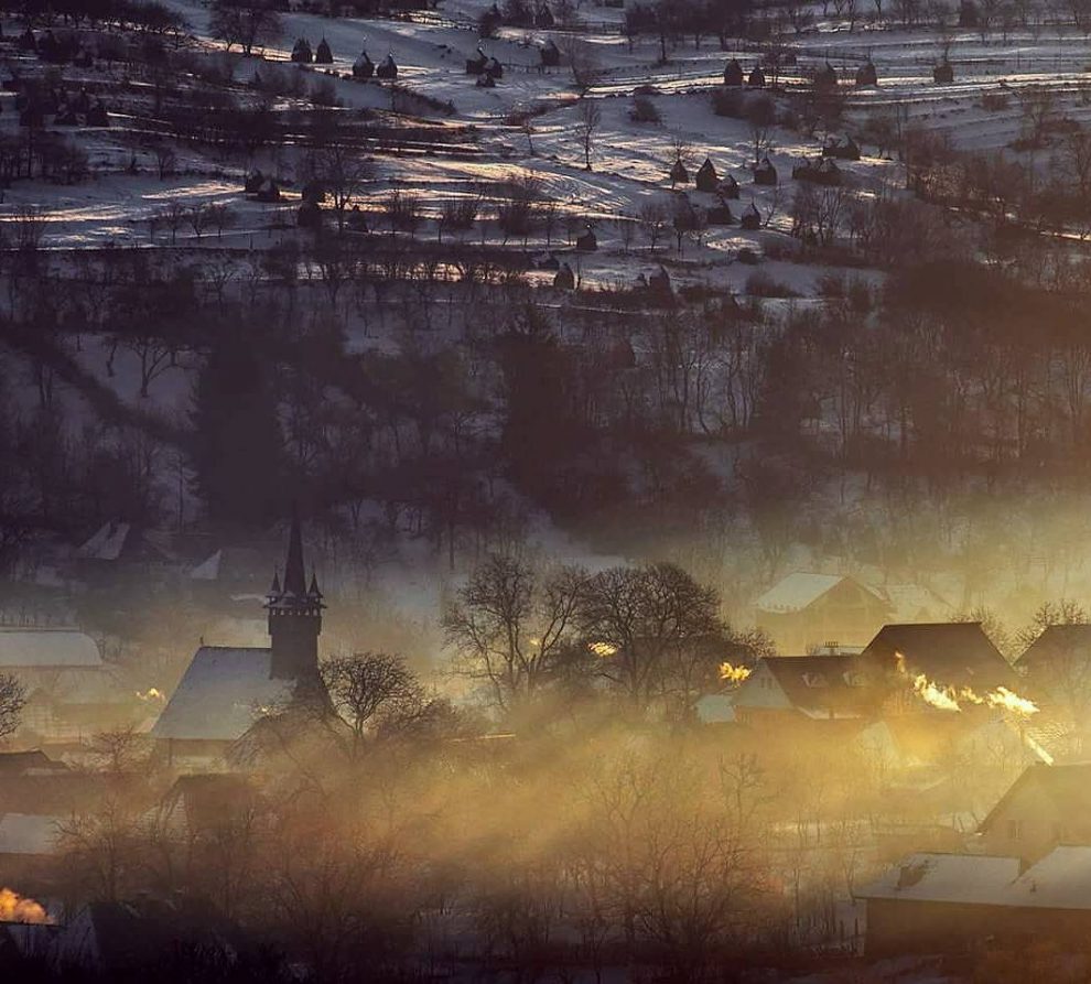 Photographer Spent 10 Years Photographing The Romanian Countryside ...