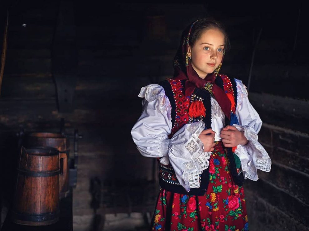 Photographer Spent 10 Years Photographing The Romanian Countryside ...