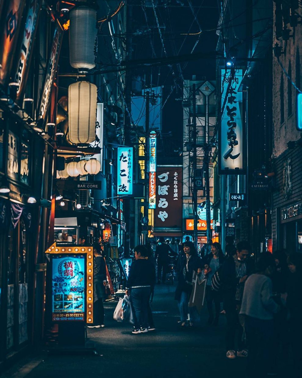 Cyberpunk Street Photos In Hong Kong By Andy Knives » Design You Trust ...