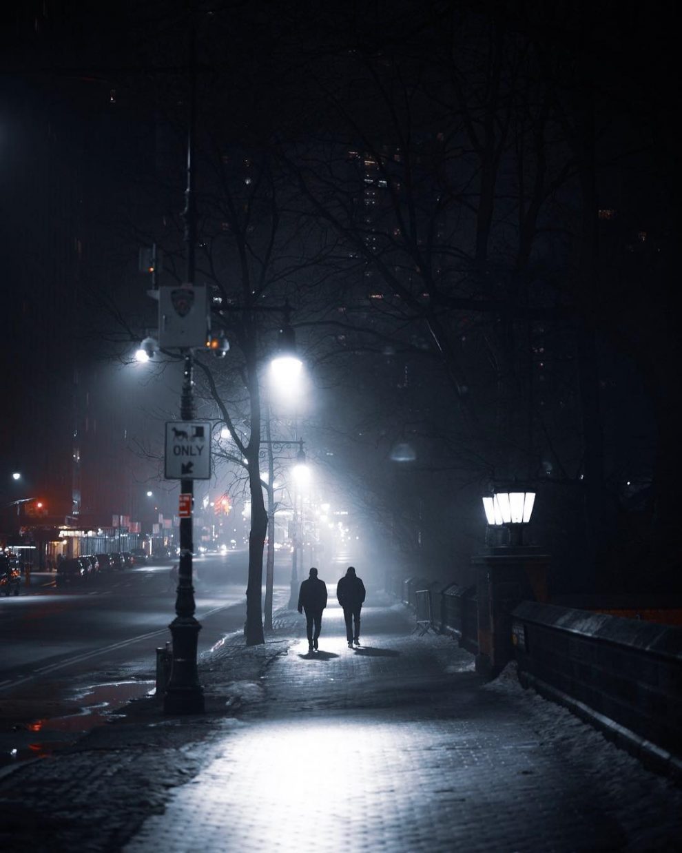 “Dark City Lights”: New York Through The Lens Of Ray H. Mercado ...